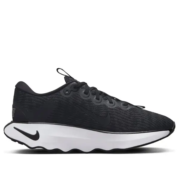 Nike Motiva Sneakers - Black/white