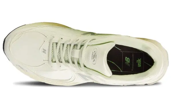 NEW BALANCE Randomevent Unik 2002r Low Top Sneakers - White