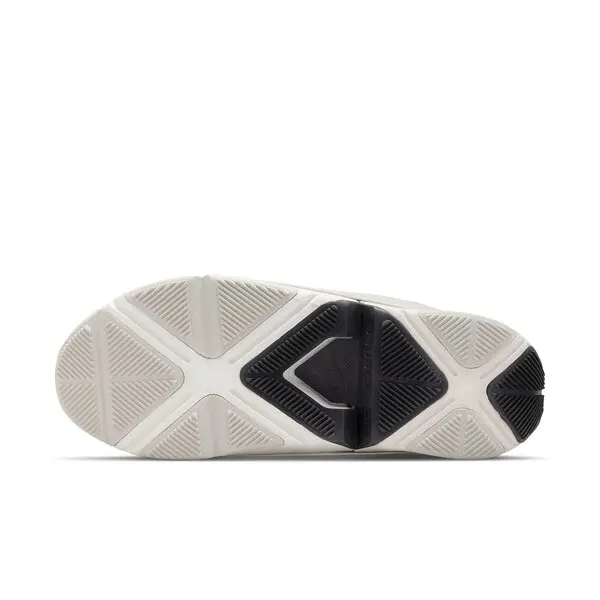 Nike Go Flyease Sneaker - Gray/white