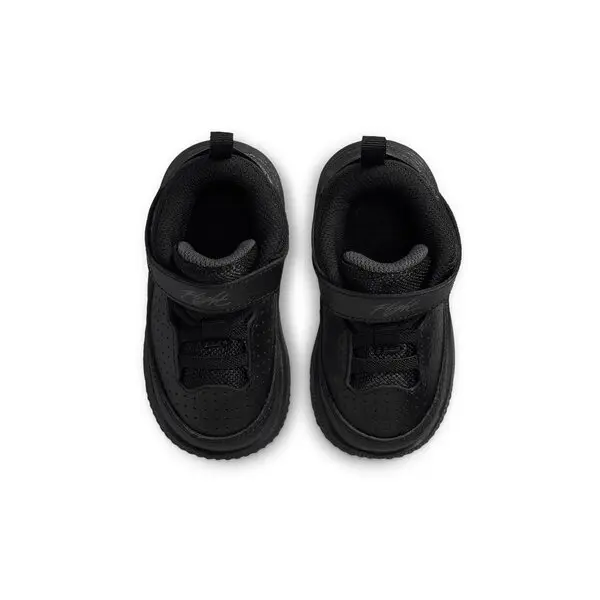 JORDAN Max Aura 5 Sneakers
