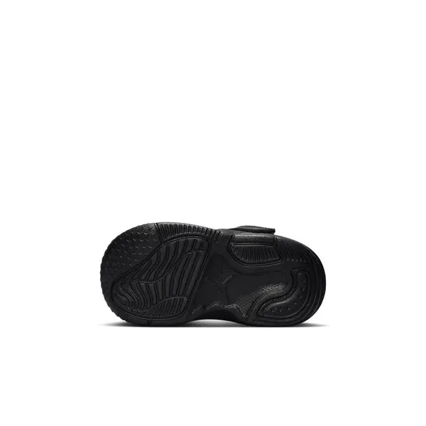 JORDAN Max Aura 5 Sneakers