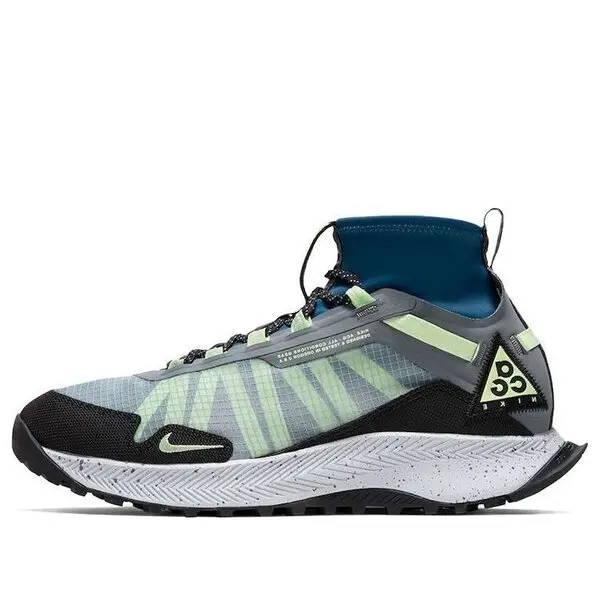 Nike Terra Zaherra Sneakers - Grey