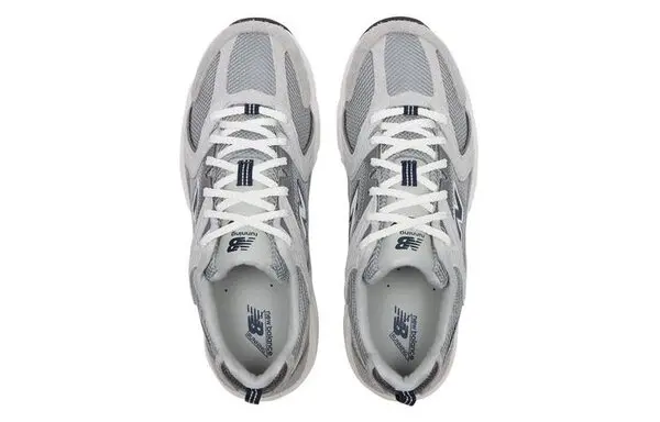 NEW BALANCE 530 Sneakers - Cream/gray