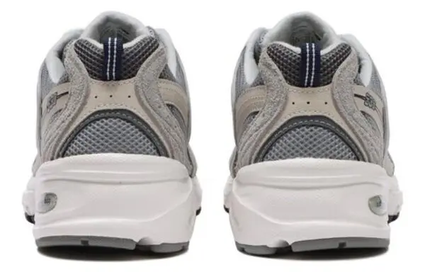 NEW BALANCE 530 Sneakers - Cream/gray