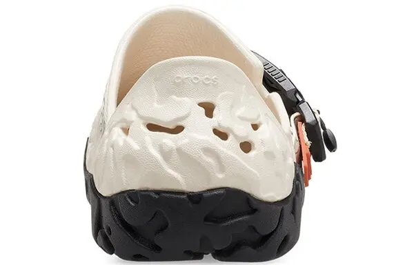 CROCS All-terrain Atlas Clogs - Stucco/black