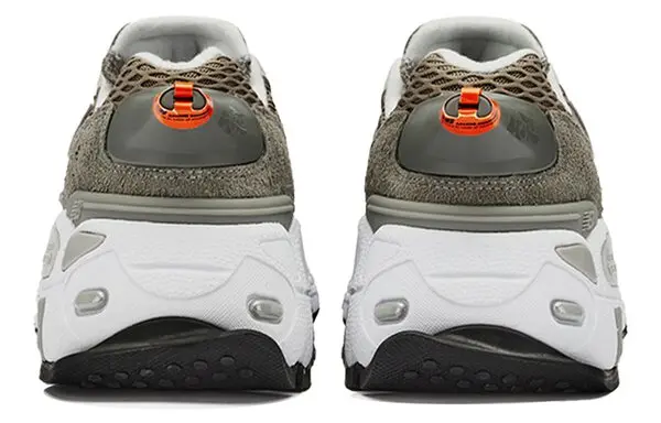NEW BALANCE Salehe Bembury X 574 Yurt 'shark Skin' Sneakers - Grey