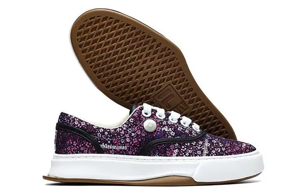 FILA FUSION Canvas Low Top Sneakers