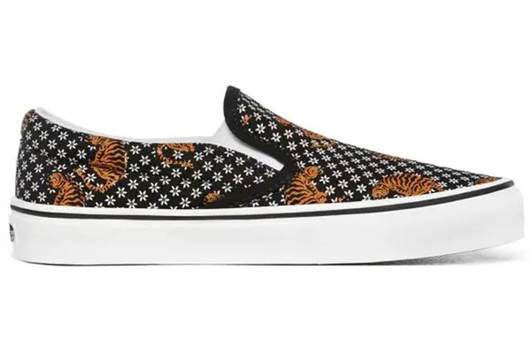 VANS Classic Slip-on Sneakers - Black/white/yellow