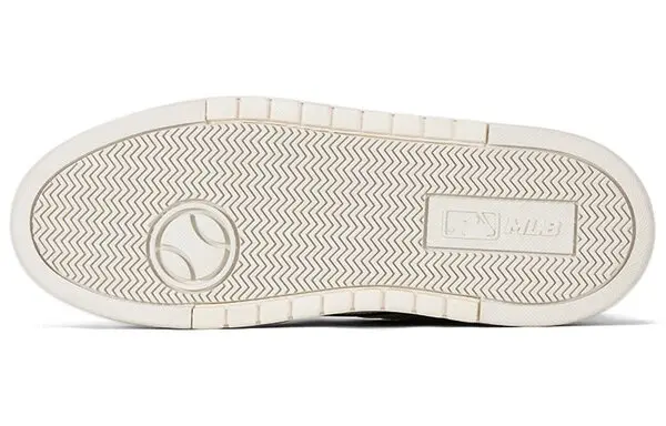 MLB Chunky Liner Yankees Monogram Sneakers
