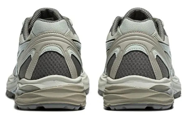 Asics Gel-flux Cn Athletic Sneakers - Cream White/grey