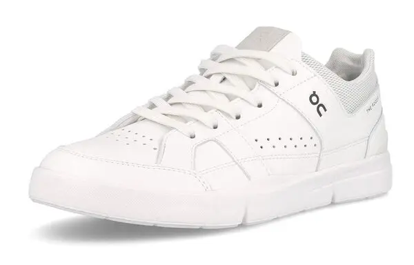 On The Roger Clubhouse Sneakers - White