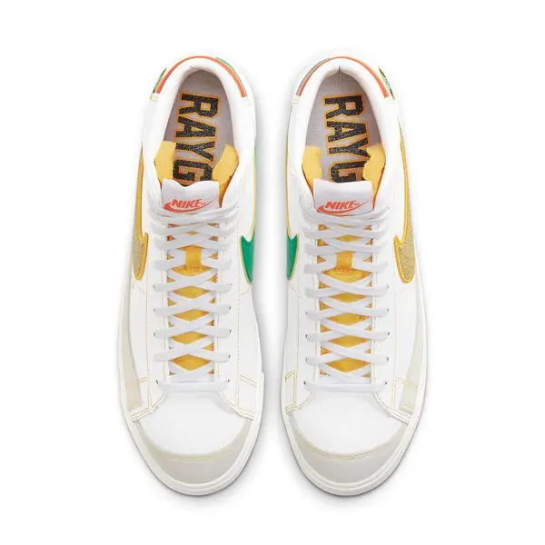 Nike Blazer Mid '77 Vintage Roswell Rayguns High Top Sneakers - White/yellow/green