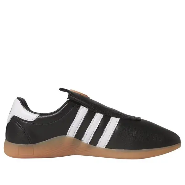 Adidas Taekwondo Mei Sneakers - Core Black/cloud White/gum