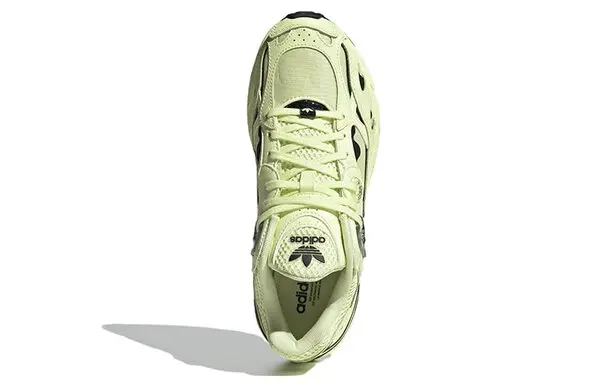 Adidas Astir "paint Drip" Sneakers