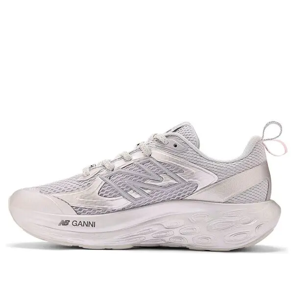 NEW BALANCE X Ganni Fresh Foam Trainer - Silver Metallic/grey/pink