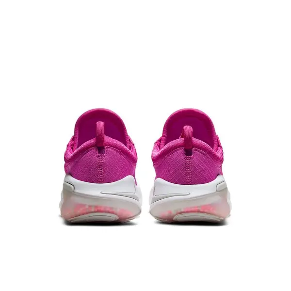 Nike Joyride Run Flyknit Athletic Sneakers