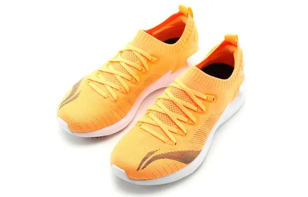 LI-NING Zhuifeng Low Top Sneakers
