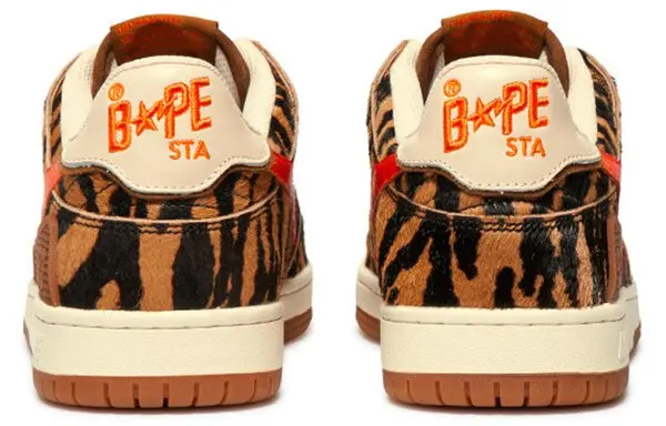 A BATHING APE Sk8 Sta Sneakers - Black/brown