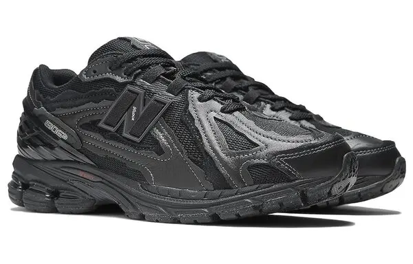 NEW BALANCE 1906d Protection Pack "black Leather" Sneakers