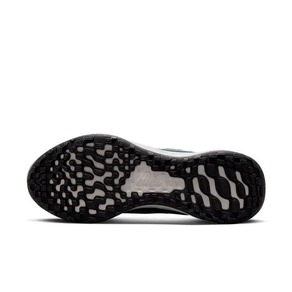 Nike Revolution 6 Next Nature Low Top Sneakers