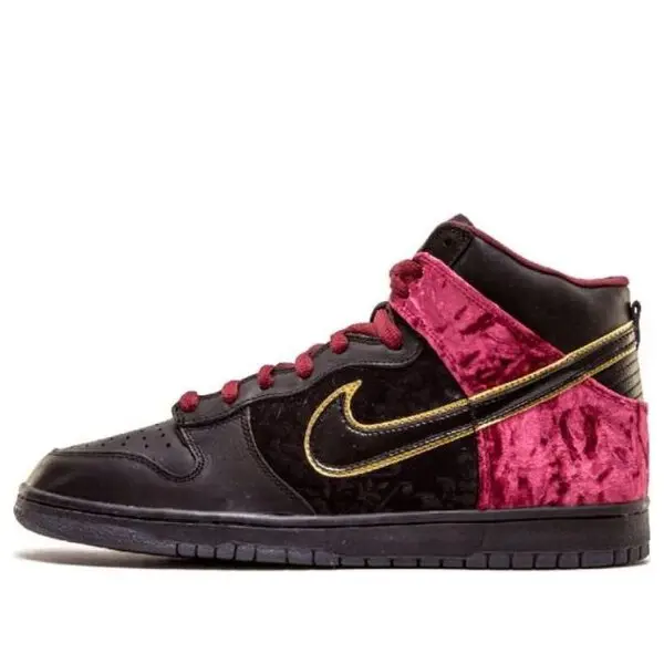 Nike Dunk High Premium "bloody Sunday - Black