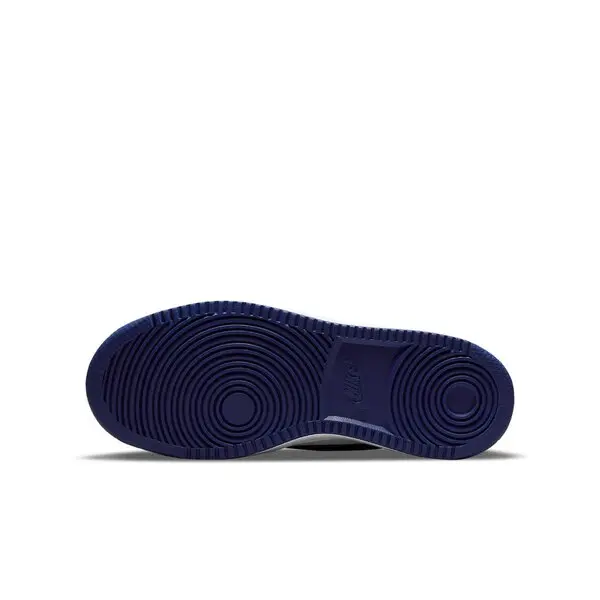 Nike Court Borough Low Sneakers