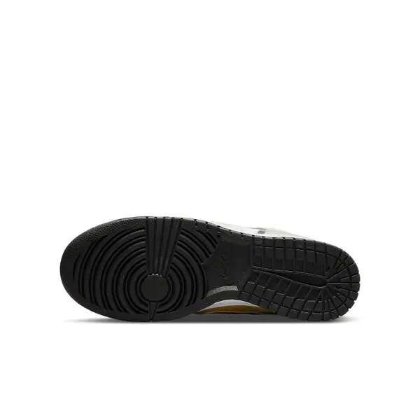 Nike Dunk Scrap Mighty Swooshers Low Top Sneakers