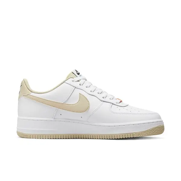 Nike Force 1 '07 Low Sneakers - White/brown