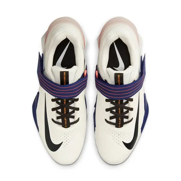 Nike Savaleos Low Top Sneakers - White/black/blue