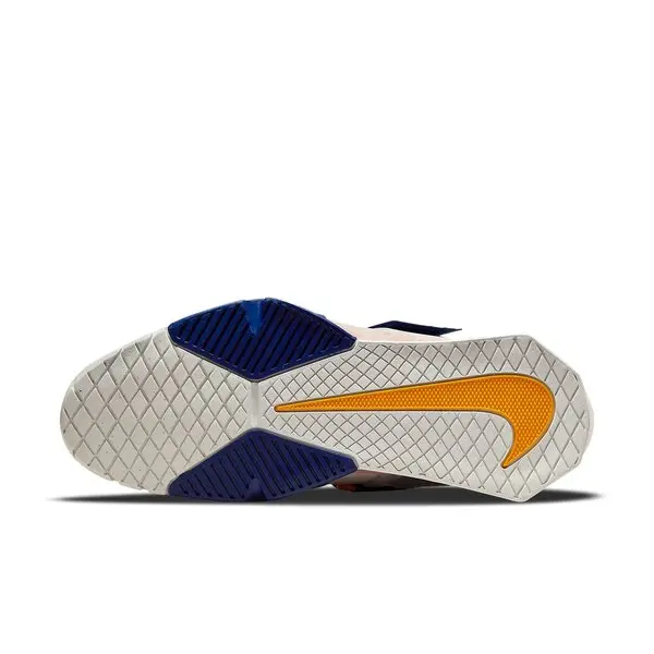Nike Savaleos Low Top Sneakers - White/black/blue