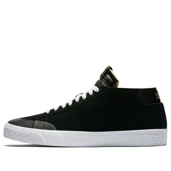 Nike Zoom Blazer Chukka Xt Sb Mid Top Sneakers - Black