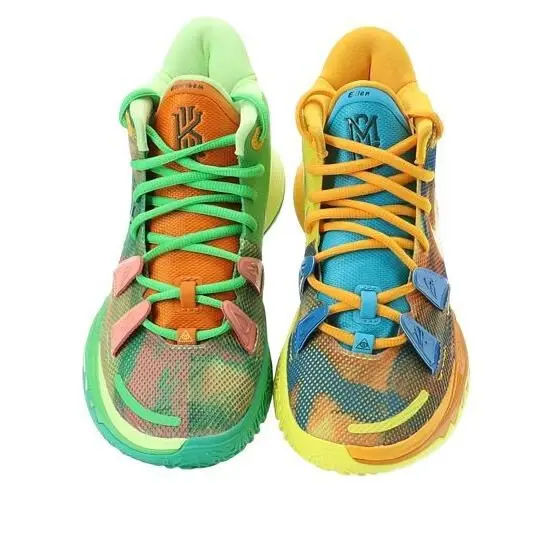 Nike Kyrie Mid Top Sneakers