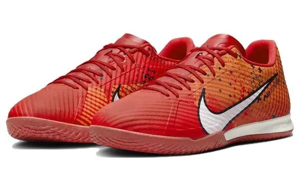 Nike Zoom Mercurial Vapor 15 Dream Speed® Sneakers - Bright/black/red