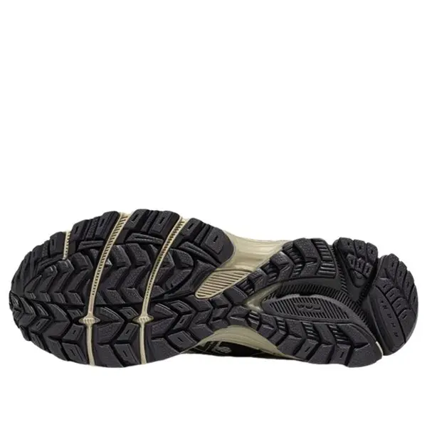 Asics Gel-kahana Athletic Sneakers - White/gray