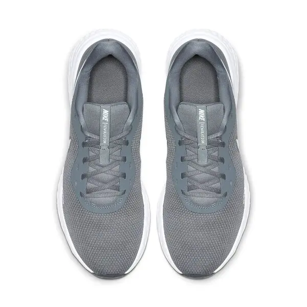 Nike Revolution 5 Low Top Sneakers