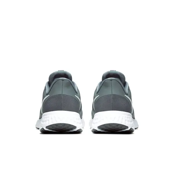Nike Revolution 5 Low Top Sneakers