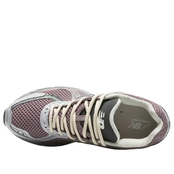 NEW BALANCE 860 V2 Sneakers