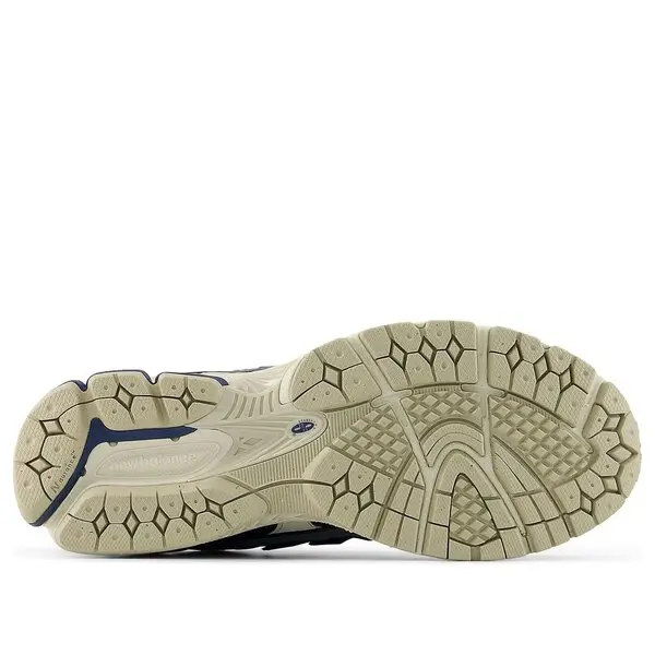 NEW BALANCE 1906u Sneakers - Navy/grey