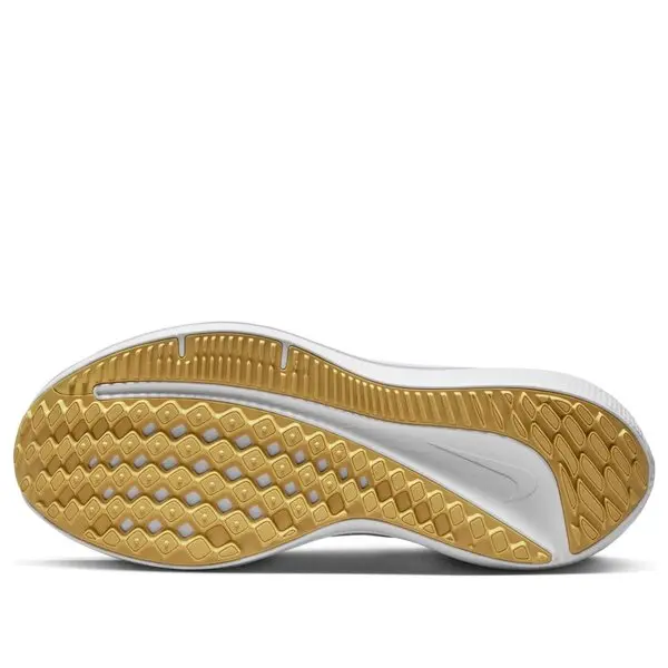 Nike Zoom Winflo Athletic Sneakers - White