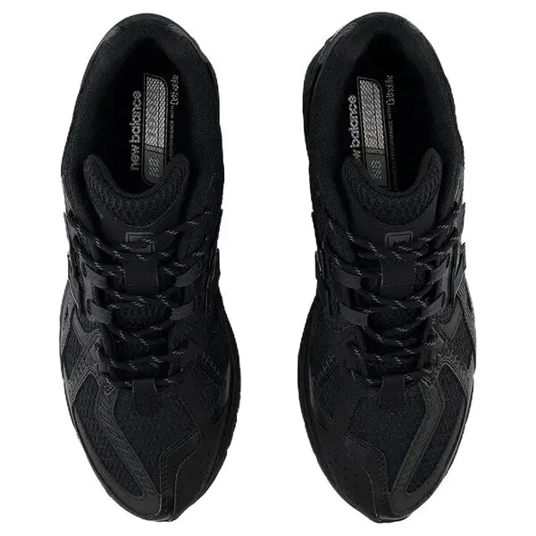 NEW BALANCE 1906u Sneakers