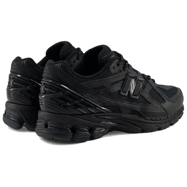 NEW BALANCE 1906u Sneakers - Black