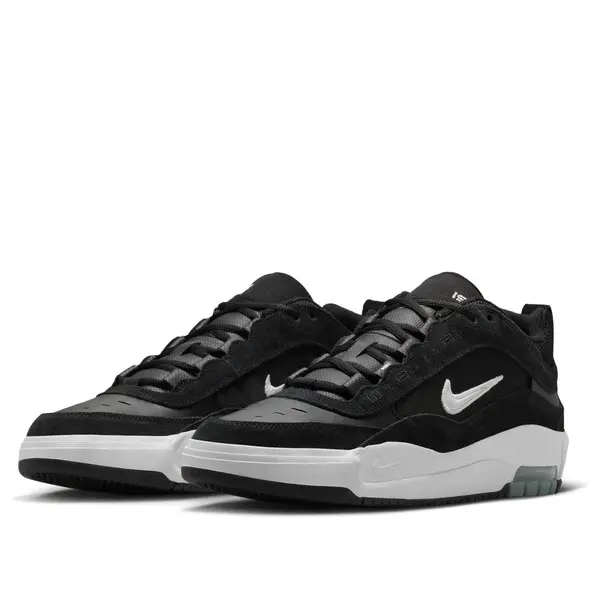 Nike Air Max Ishod "wair Panda" Sneakers