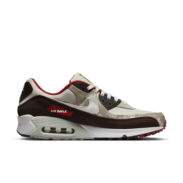 Nike Max 90 'social Fc' Low Top Sneakers - Cream/brown