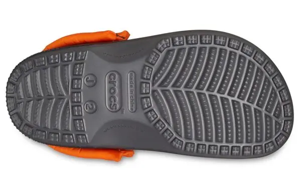 CROCS X Naruto Classic Clogs - Orange/black