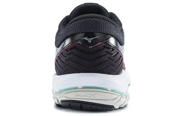 Mizuno Prodigy 3 Athletic Sneakers