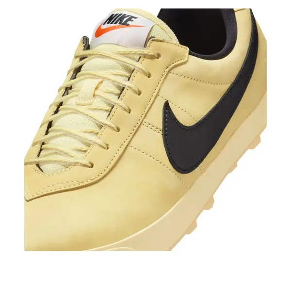 Nike Astrograbber Lx Low Top Sneakers - Soft Yellow/black/sail