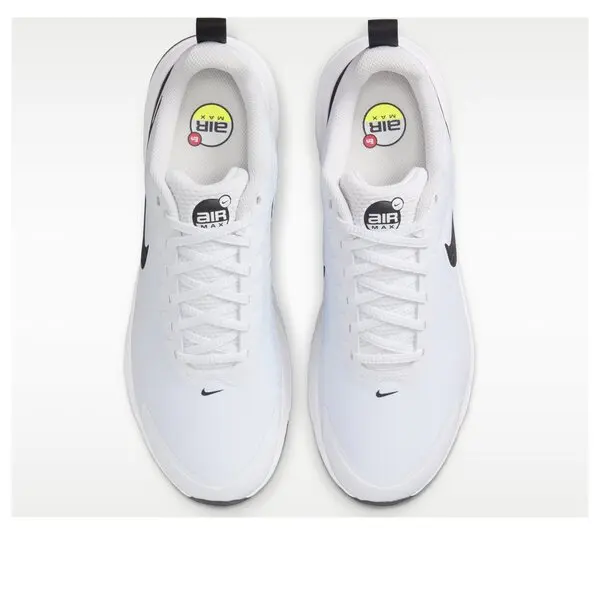 Nike Max Nuaxis Sneakers - White/black