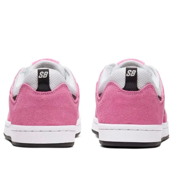 Nike Alleyoop Sb "magic Flamingo" Low Top Sneakers - Pink