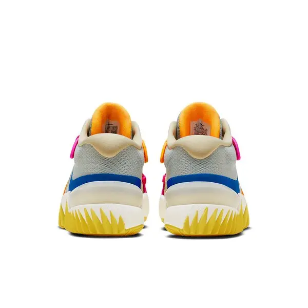 Nike Zoom Court Dragon Sneakers