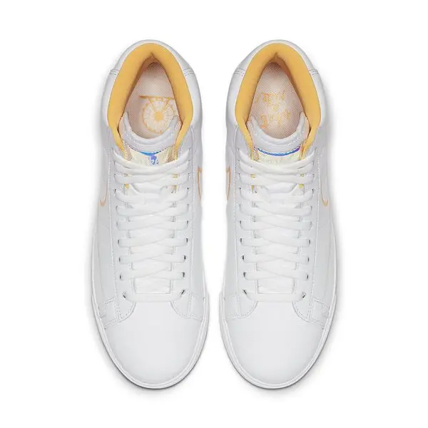 Nike Blazer Mid Top Sneakers